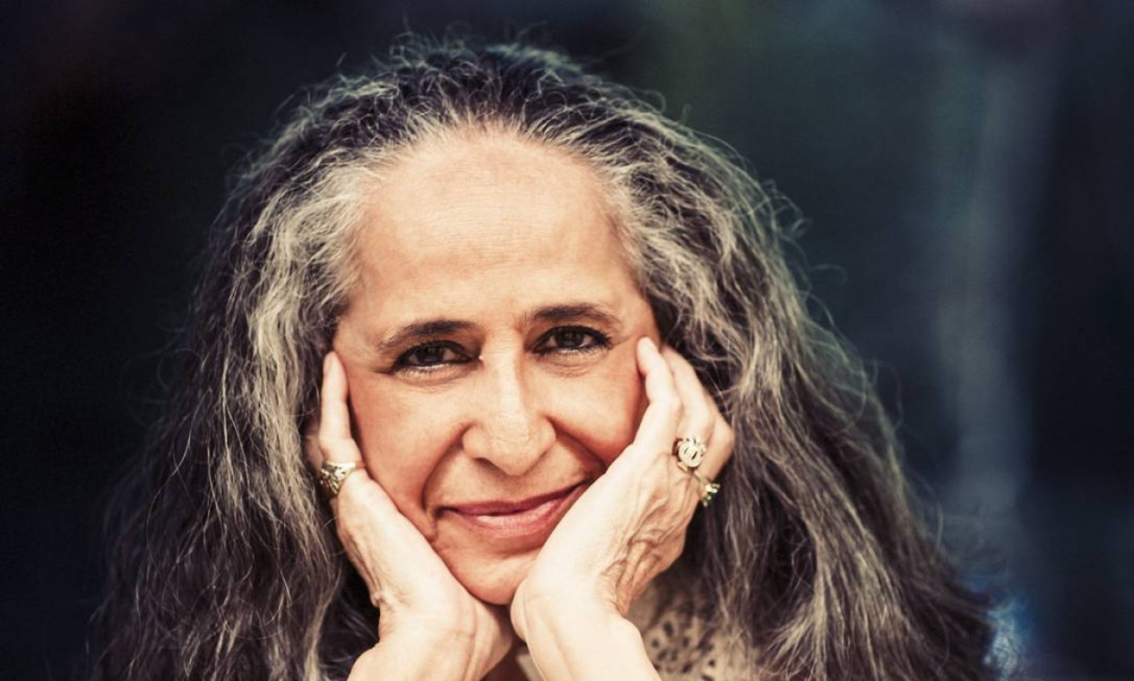 Maria Bethânia celebra com show e livro-DVD os 50 anos de uma carreira ...