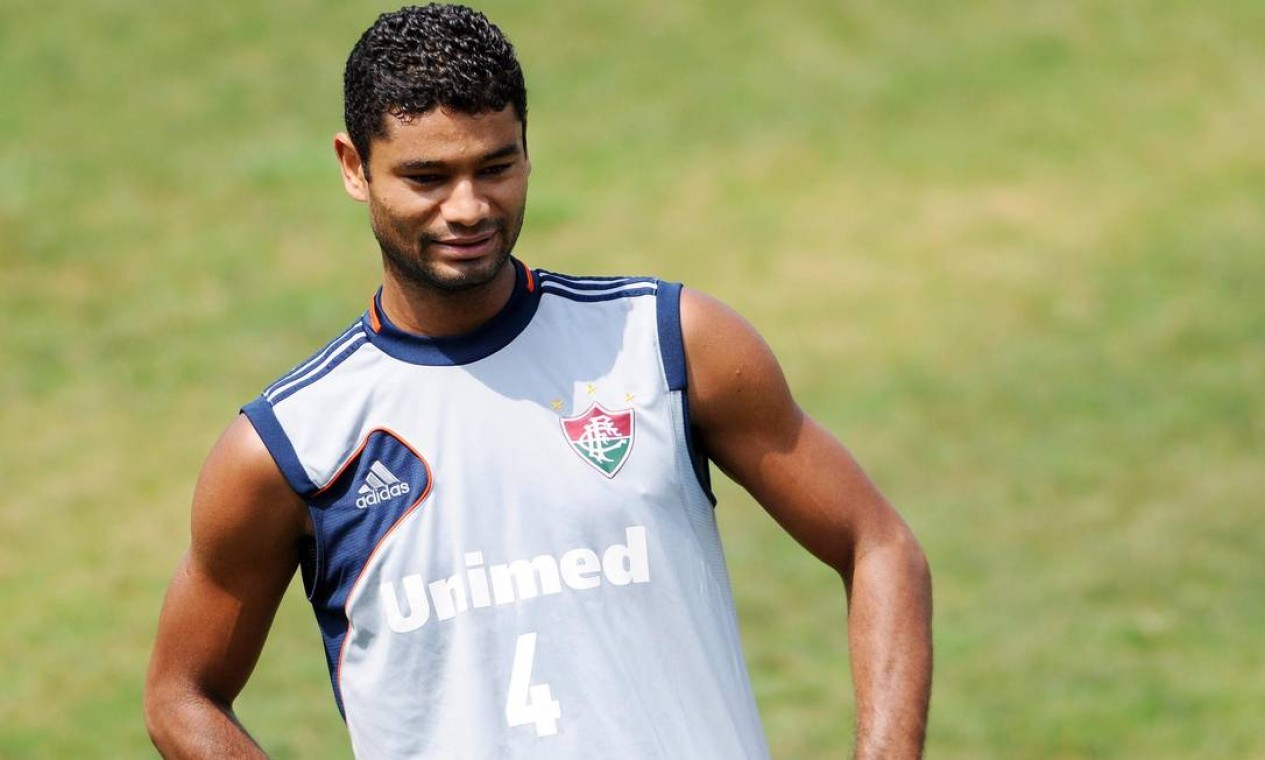 Gum só volta a jogar em março - Jornal O Globo