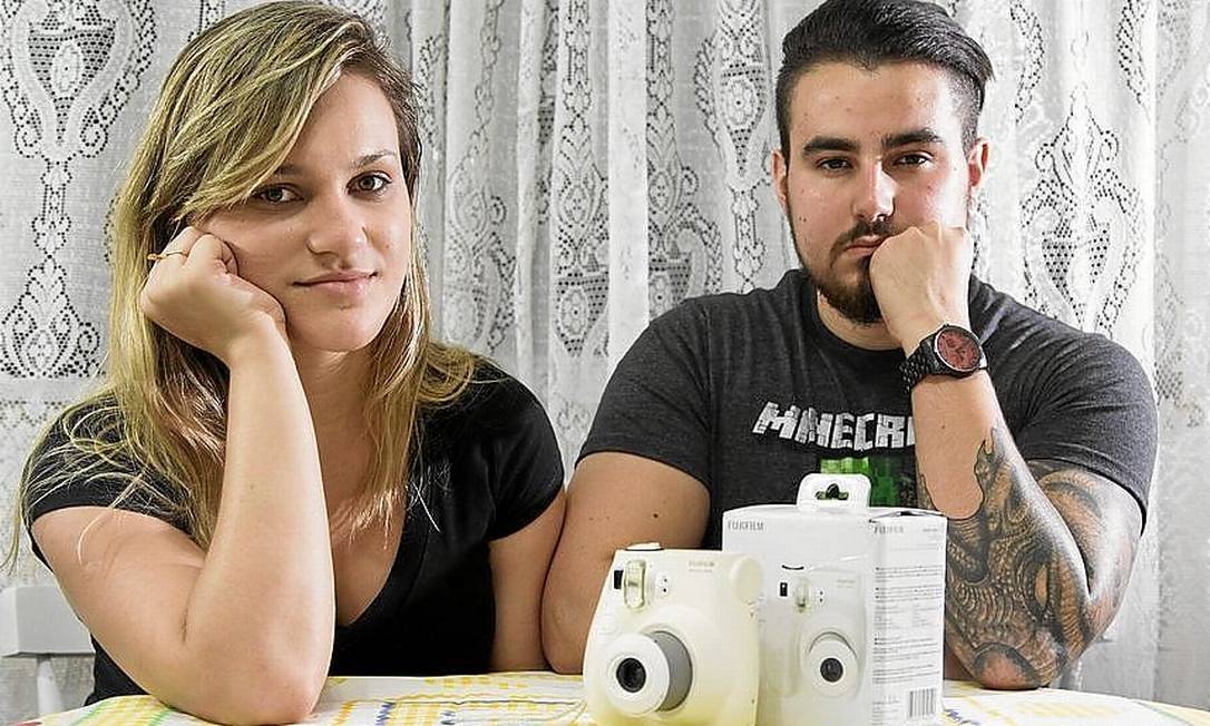 Dólar alto encarece compras em viagens, mas eletrônicos continuam ...