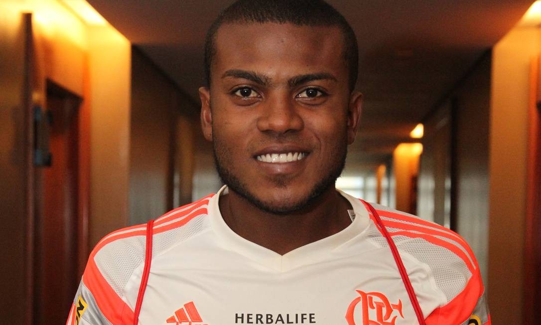 Marcelo Cirino à espera do primeiro gol pelo Flamengo - Jornal O Globo