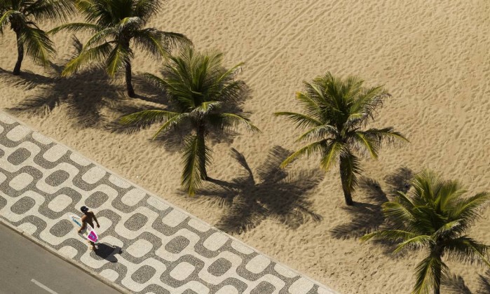 Calçadão de Copacabana foi o primeiro de pedras portuguesas no Rio ...