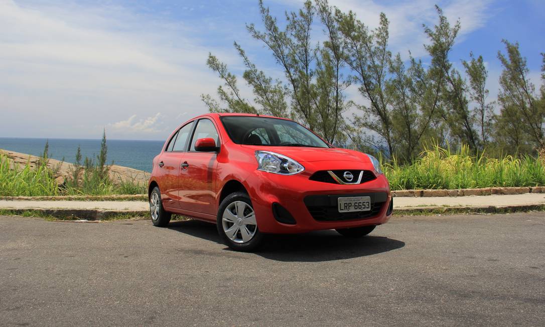 Nissan March ganha novo motor 1.0 de três cilindros e preços começam em ...
