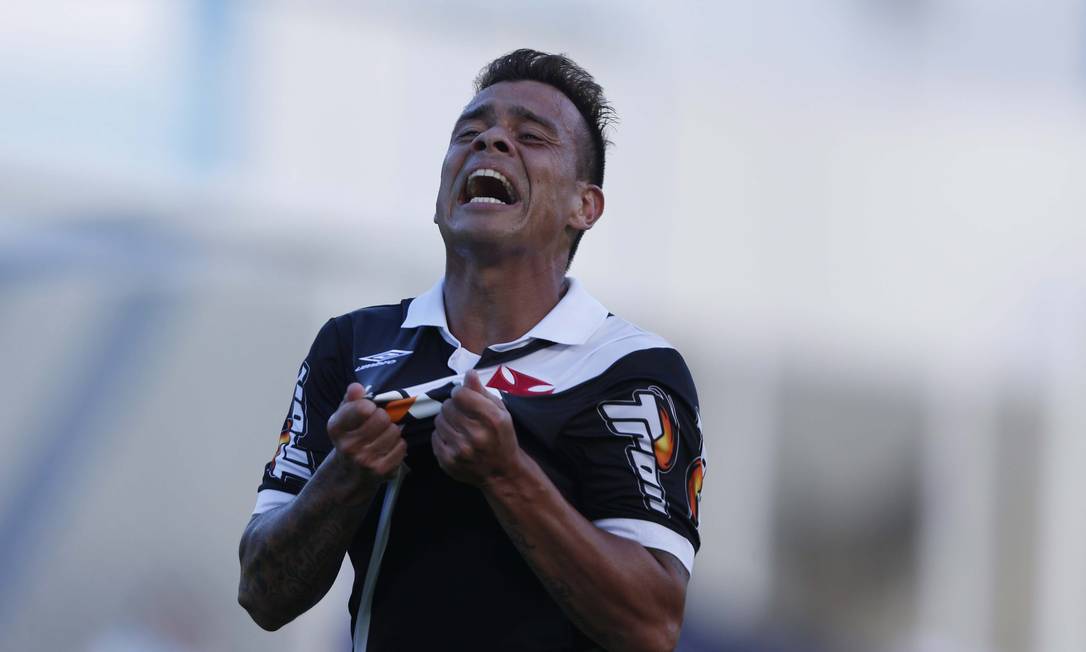 Bernardo comemora estreia com vitória e gol: 'Não tem preço' - Jornal O ...