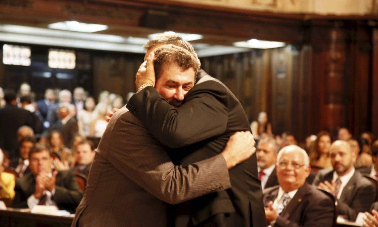 Eleito presidente da Alerj, Jorge Picciani anuncia medidas para cortar ...