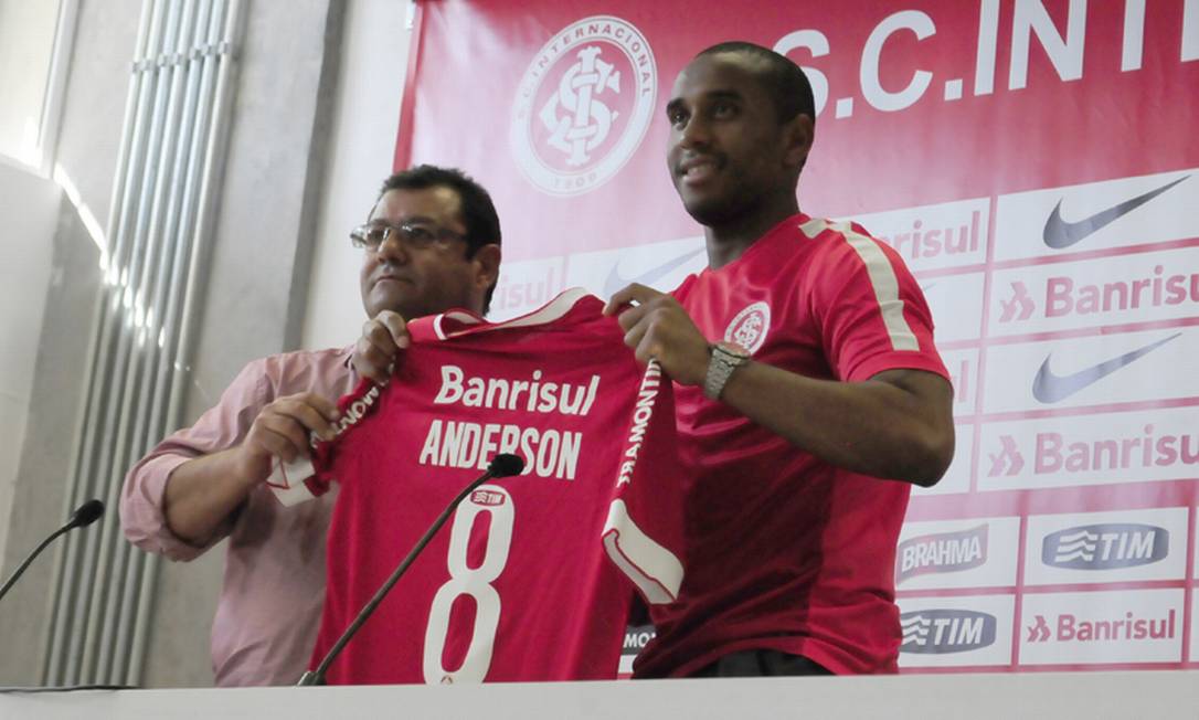 Ex-Manchester United, Anderson acerta com o Internacional - Jornal O Globo