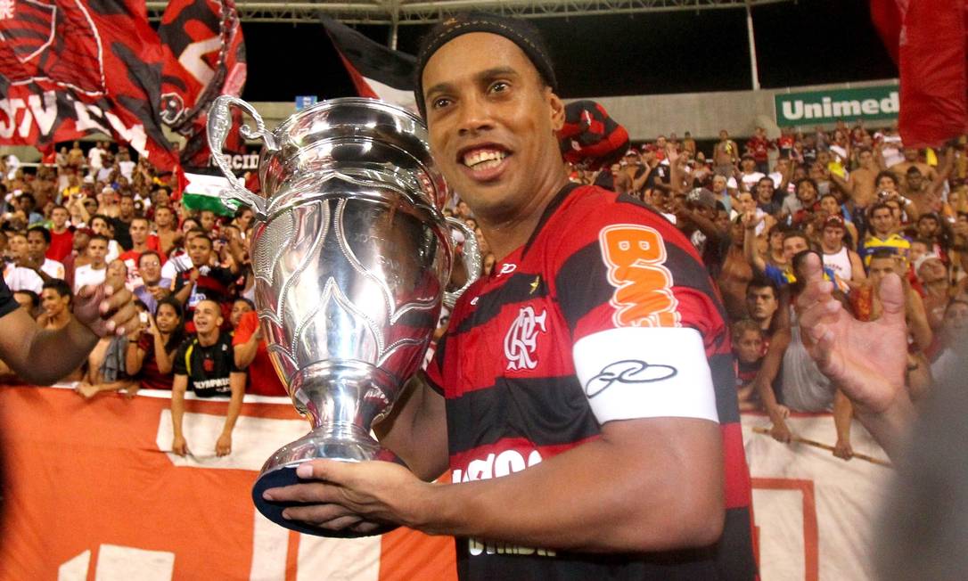Ronaldinho Gaúcho e Flamengo têm encontro na Justiça - Jornal O Globo