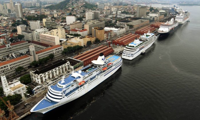 Porto do Rio bate recorde de número de navios atracados - Jornal O Globo