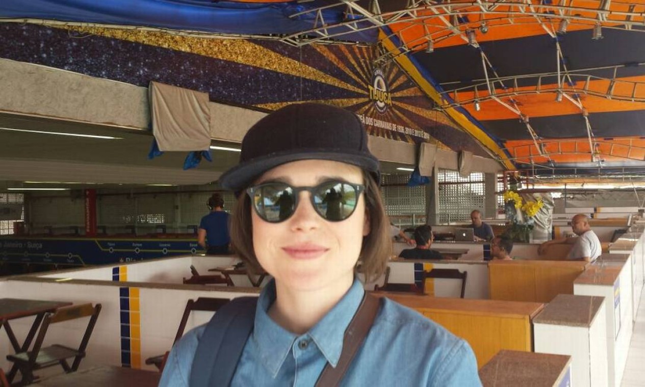 Atriz canadense acompanha apuração na quadra Unidos da Tijuca - Jornal ...