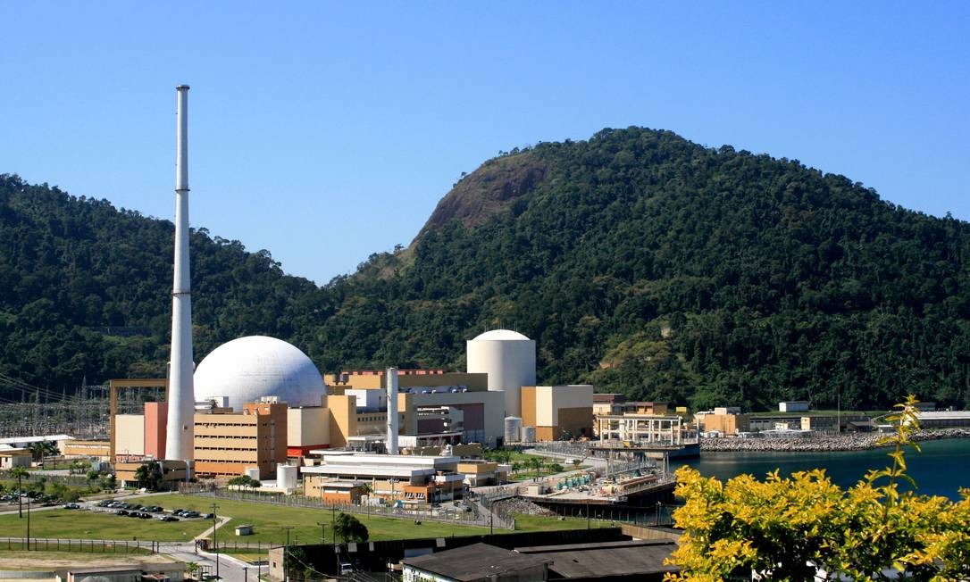 Usina nuclear Angra 1 é desligada após falha em condensador - Jornal O ...