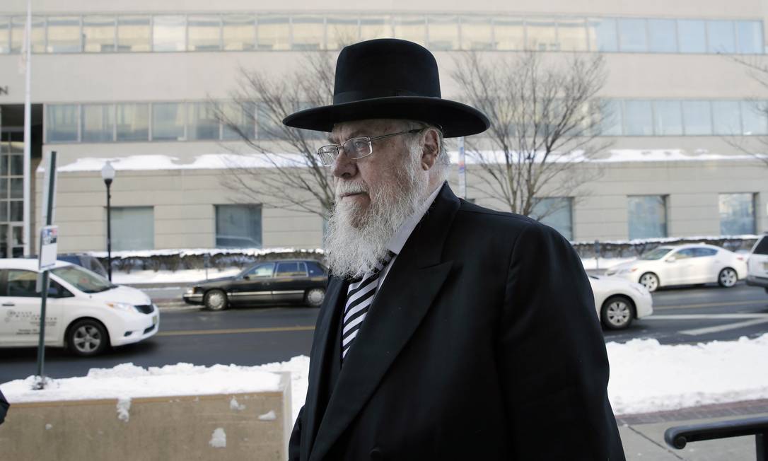 Rabino acusado de sequestrar maridos que não aceitavam divórcio vai a ...