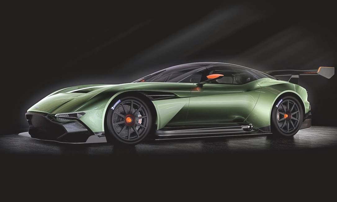 Novo Aston Martin Vulcan tem 800cv e só terá 24 unidades fabricadas ...