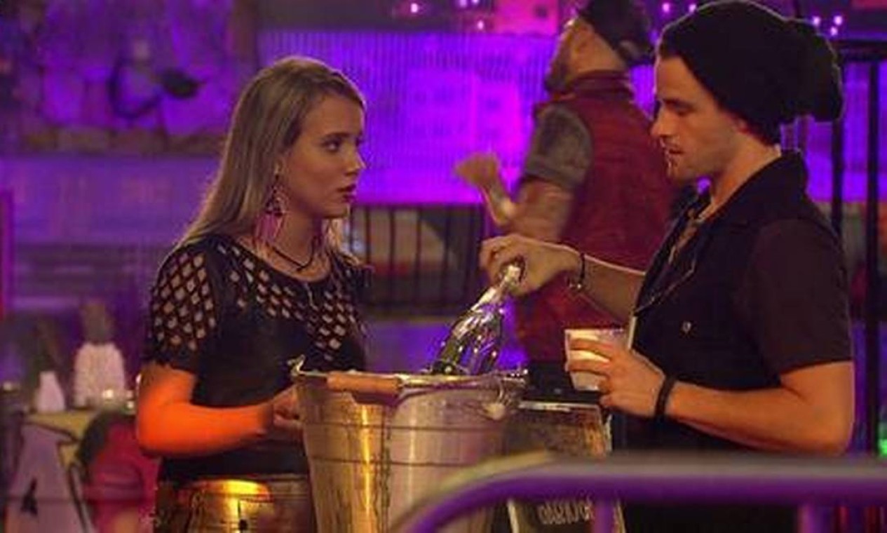 'Se Rafael ficar com ela, acaba nosso romance', garante Talita, do 'BBB ...