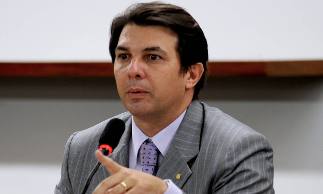 Governo quer mudar projeto de terceirização - Jornal O Globo