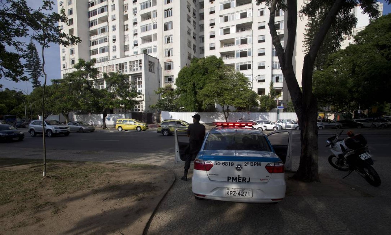 Segurança privada é reforçada após reintegração de posse de prédio no ...