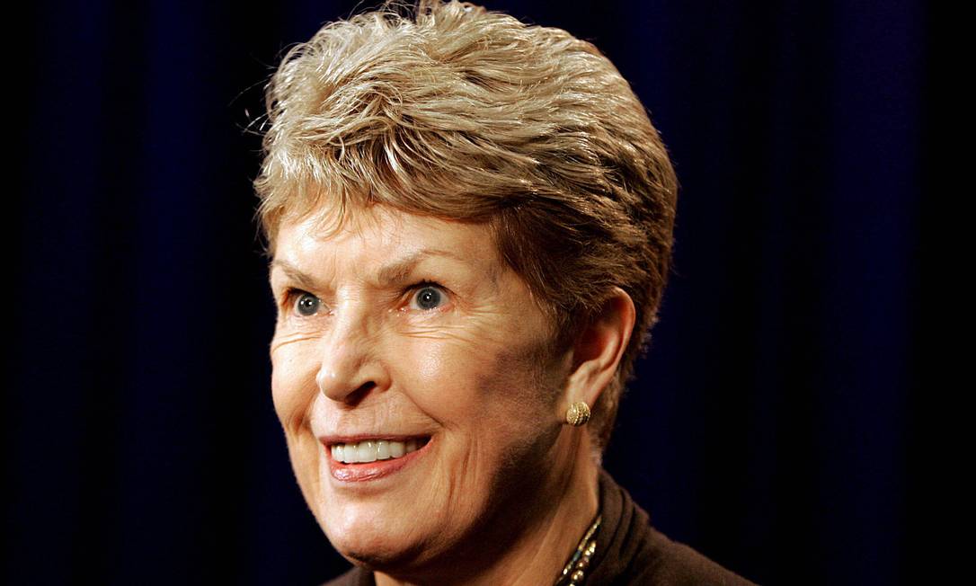 Ruth Rendell, best-seller de livros policiais, morre aos 85 anos ...