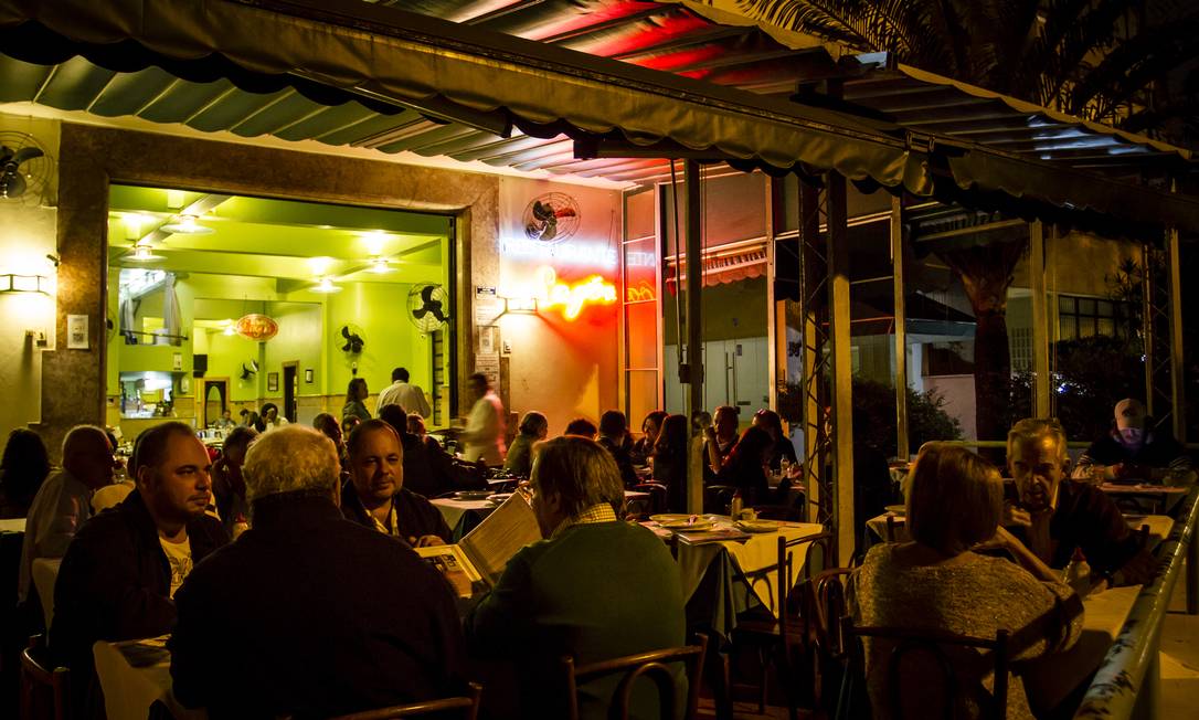 Com mais de 80 anos de tradição na Zona Sul, Bar Lagoa agora tem novo ...