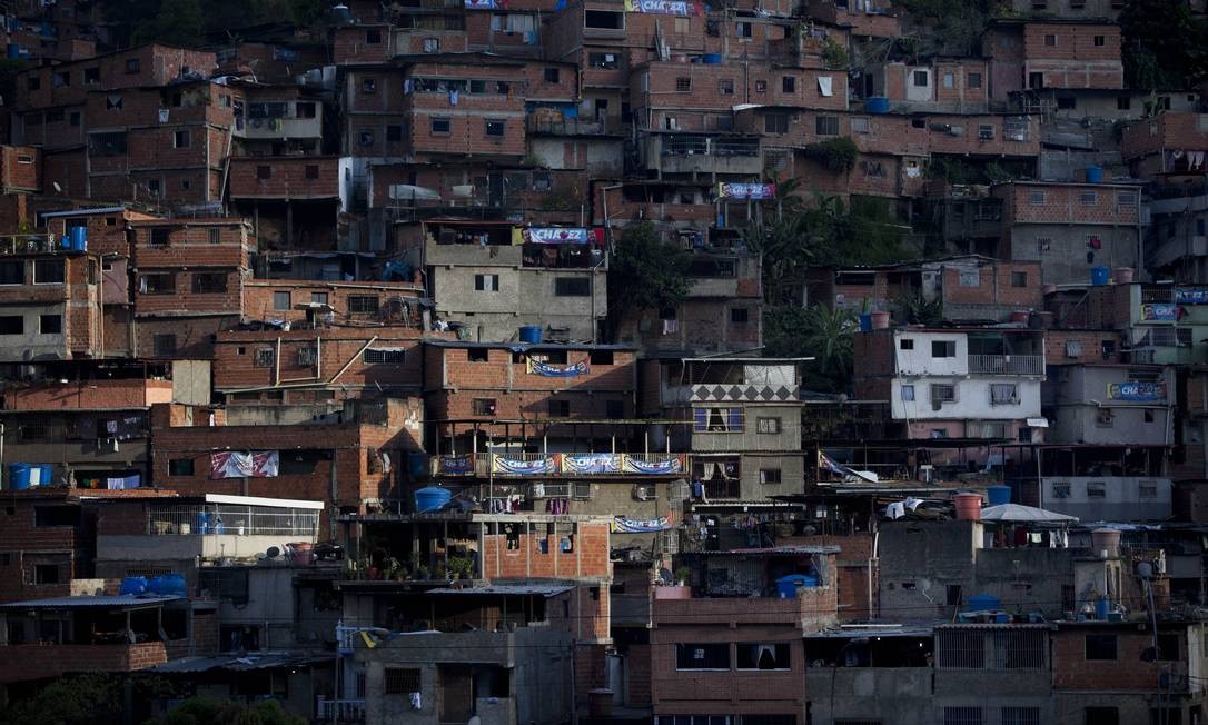 Mais de 10 milhões serão pobres na Venezuela até o fim de 2015, diz ONG ...
