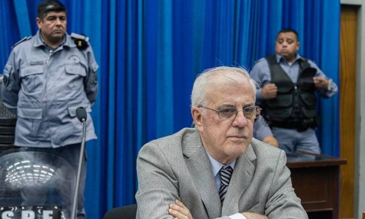 Juiz é condenado por sua atuação durante a ditadura na Argentina ...