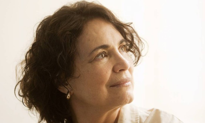 Regina Duarte completa 50 anos de TV e diz não se sentir uma estrela ...