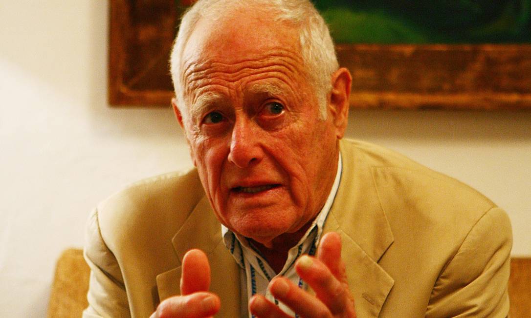 Aos 90 anos, morre o escritor americano James Salter - Jornal O Globo