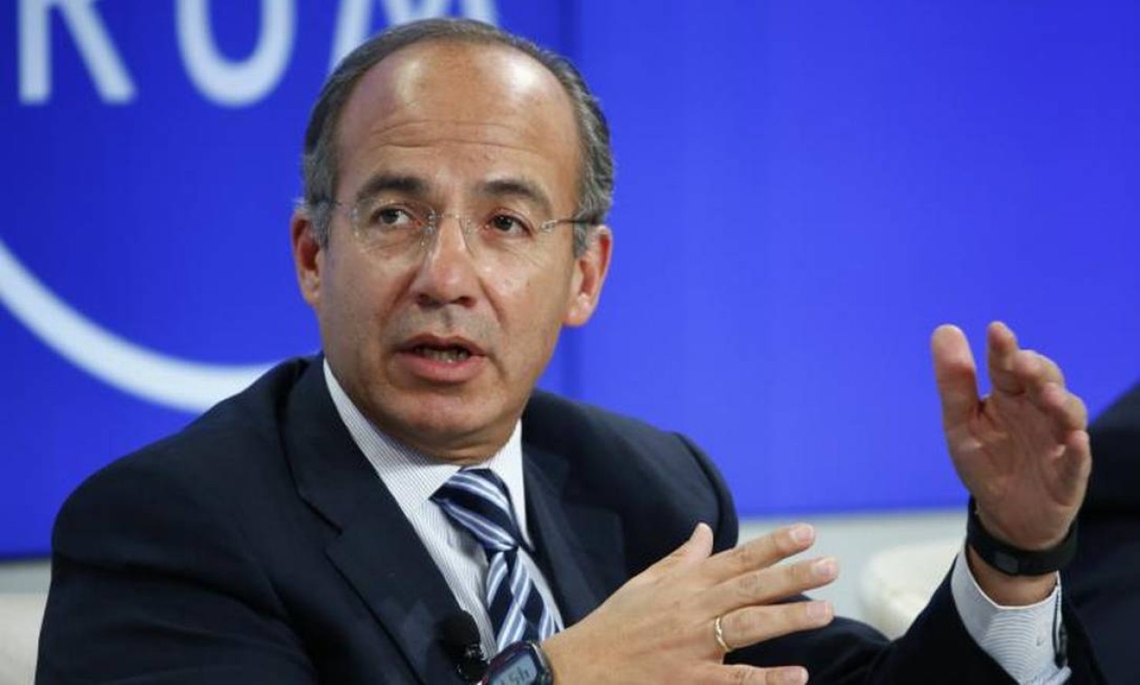 Felipe Calderón ironiza Trump e chama Maduro de ditador - Jornal O Globo