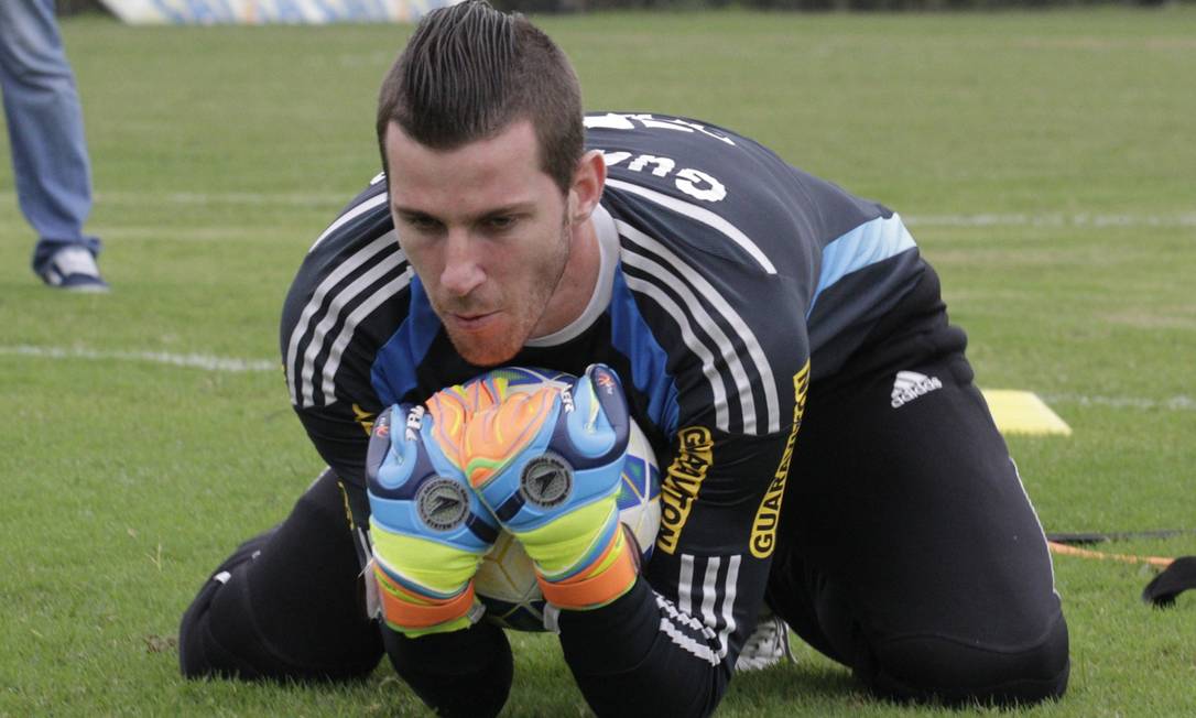 Paulo Victor e Samir intensificam treinos para voltar ao time do ...