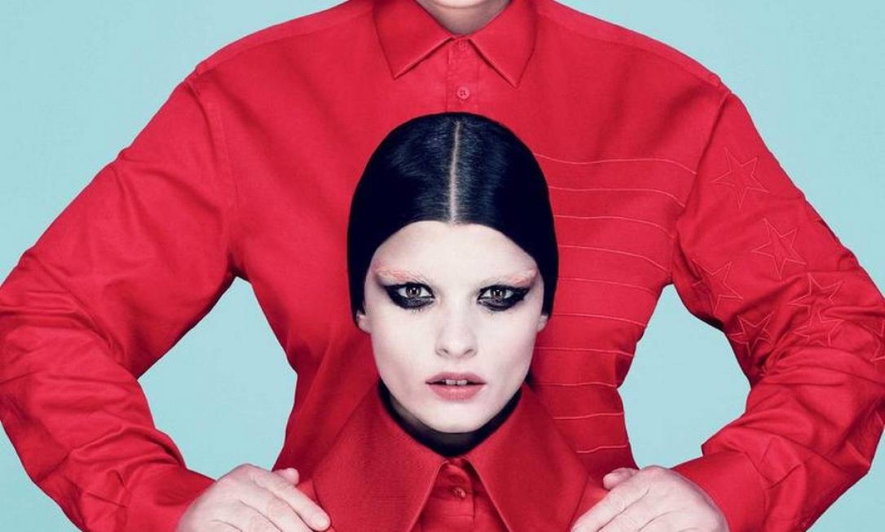 Conheça a trajetória da ex-top plus size Crystal Renn - Jornal O Globo