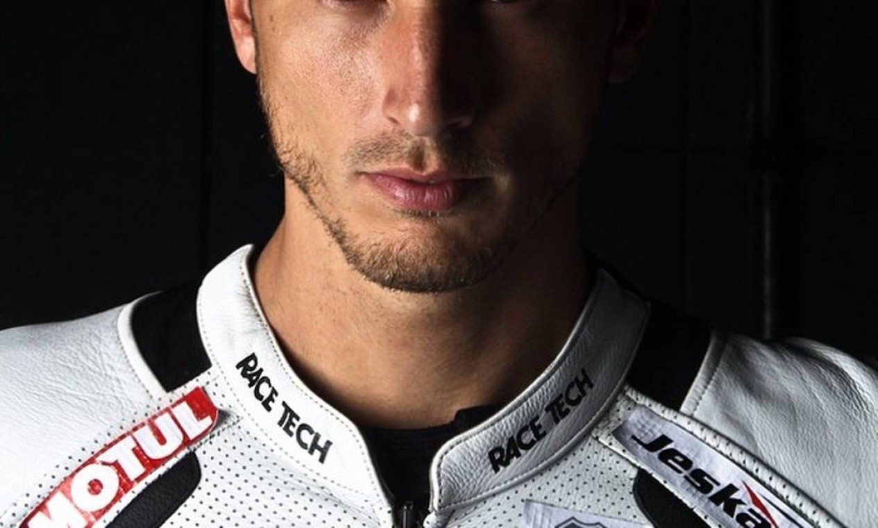 Badalado nas passarelas, Alex Schultz segue colecionando prêmios nas ...