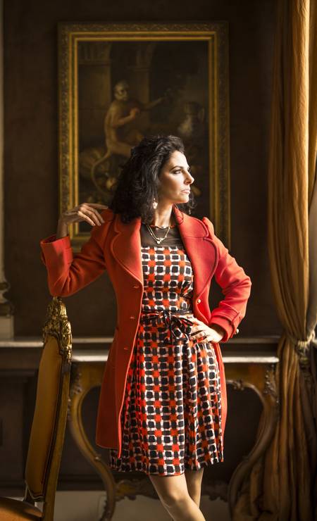 Confira um ensaio com a atriz Antonia Frering - Jornal O Globo