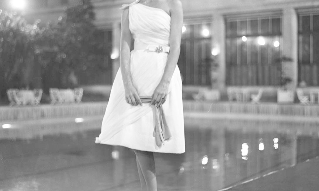 Confira a evolução dos desfiles de moda no Brasil - Jornal O Globo