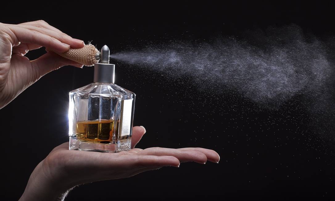 Para não errar: aprenda a usar perfume nos dias de muito calor - Jornal ...