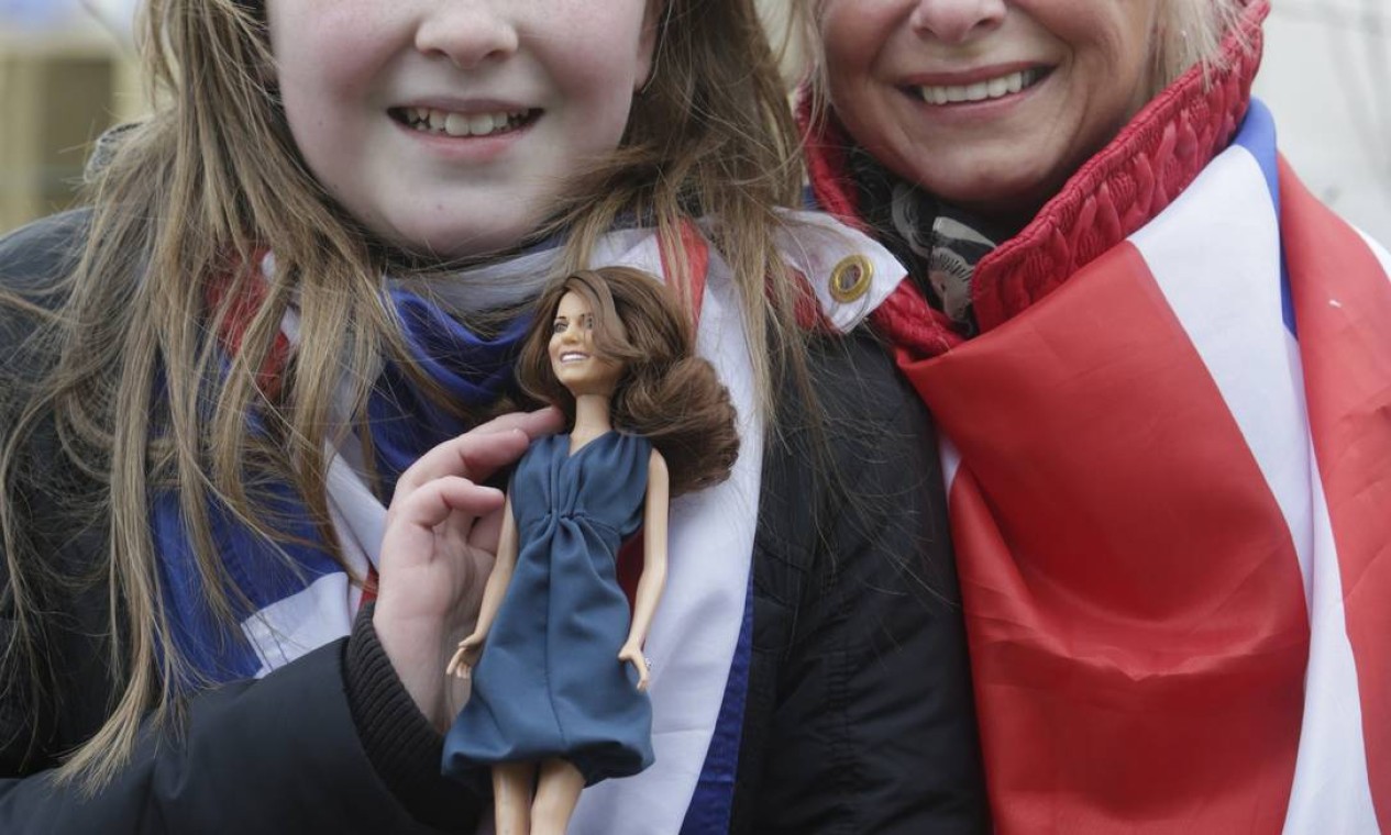 Kate Middleton é apresentada a ‘barbie’ inspirada nela - Jornal O Globo