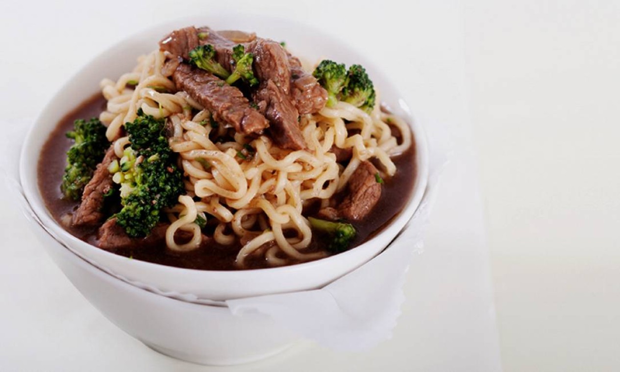 Veja mais pratos refinados com Miojo - Jornal O Globo