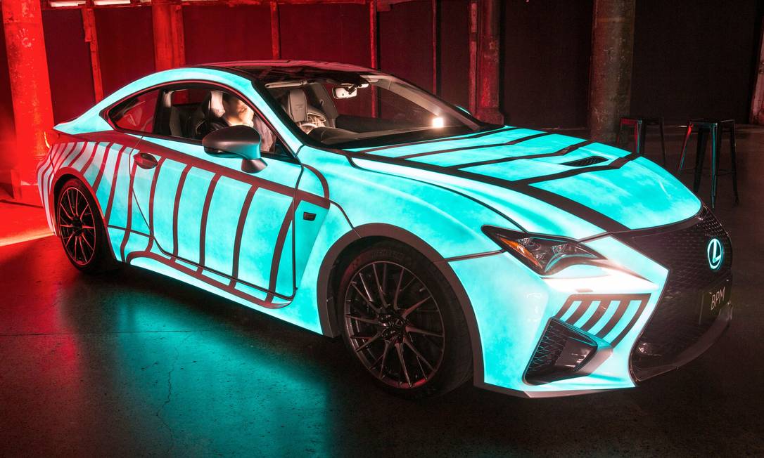 Lexus mostra carro que 'pulsa' de acordo com batimentos cardíacos do ...
