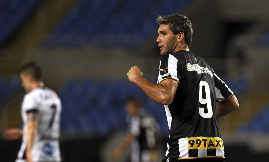 No Engenhão, Botafogo faz as pazes com a vitória: 3 a 1 no ABC, de ...