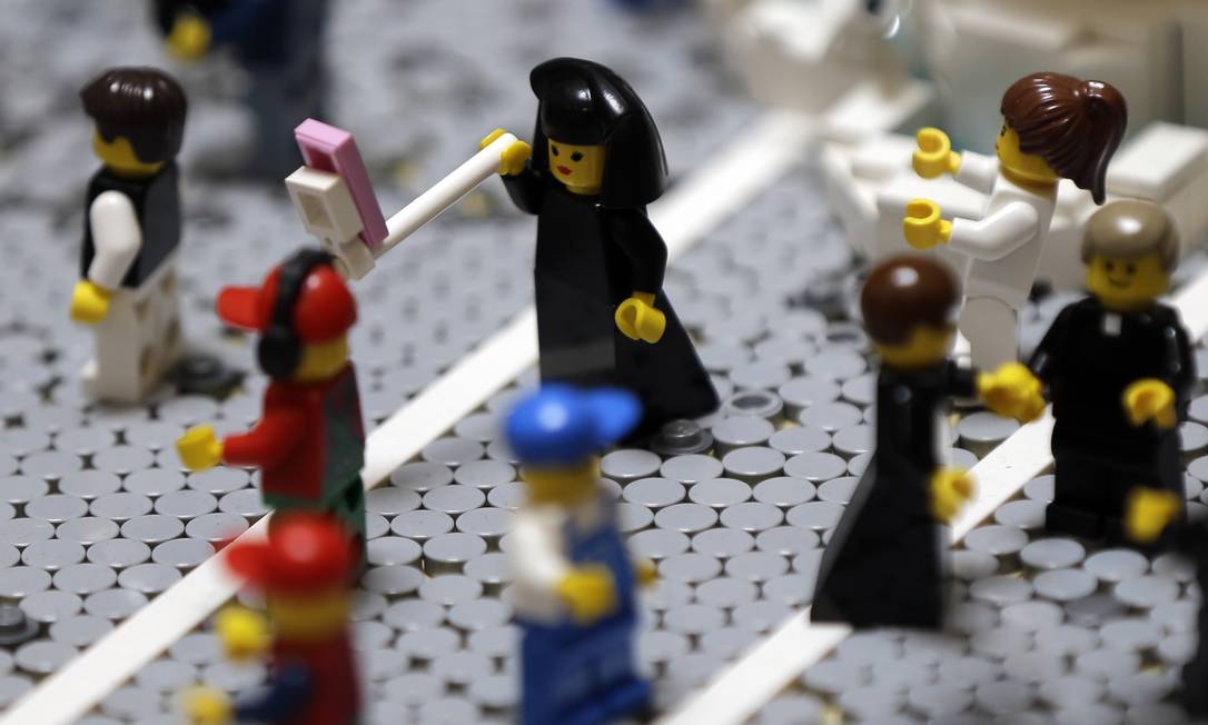 Padre americano constrói réplica do Vaticano usando meio milhão de ...