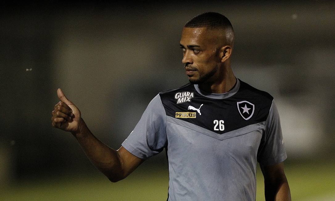 Liberado pelo São Paulo, Luis Ricardo volta ao Botafogo - Jornal O Globo