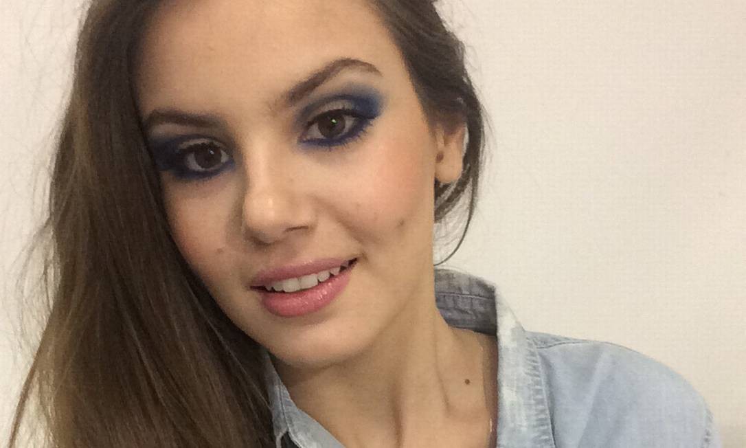 Camila Queiroz diz estar feliz sendo modelo e atriz - Jornal O Globo