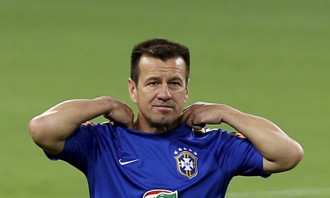 Dunga revive momentos de pressão na seleção brasileira - Jornal O Globo