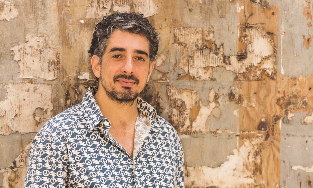 No ar em ‘Além do tempo’, Michel Melamed estreia talk-show - Jornal O Globo