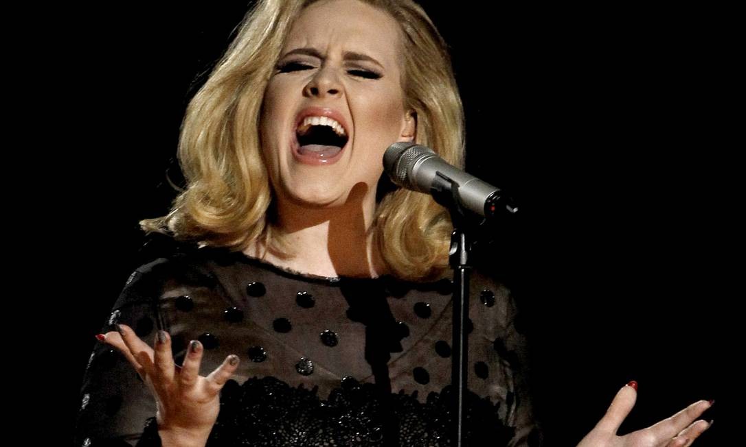 Adele chega a um bilhão de visualizações no YouTube com ‘Hello ...