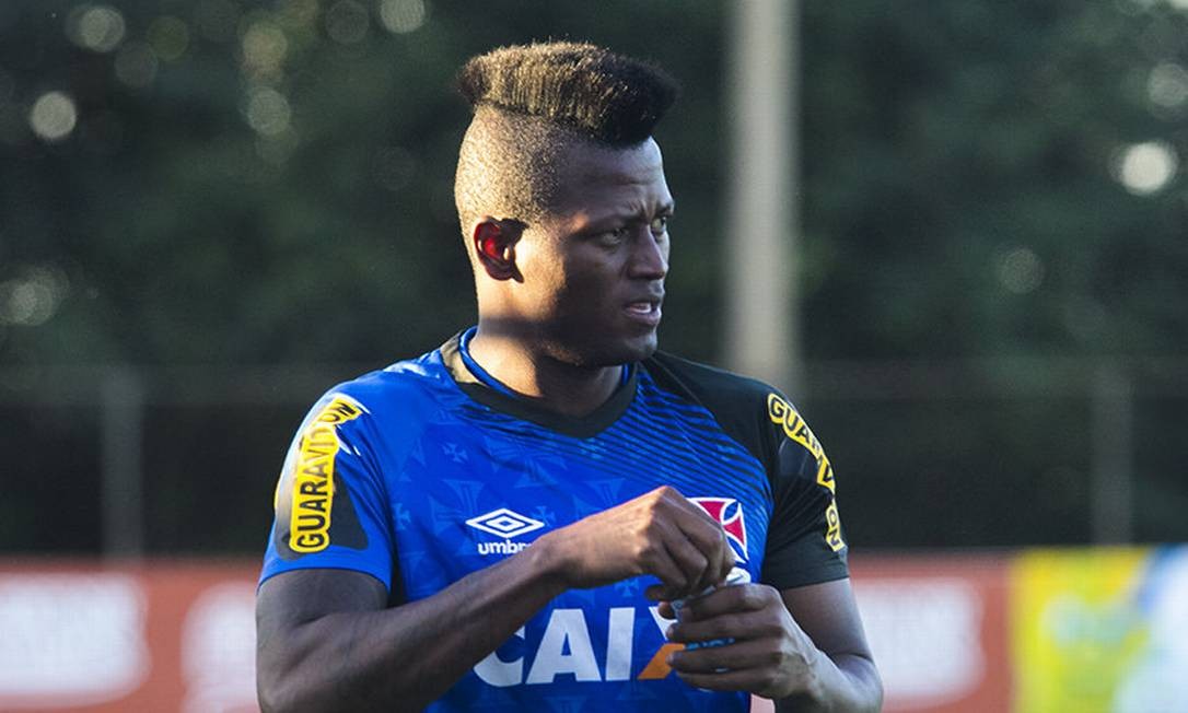 Com proposta, Riascos pode trocar o Vasco pelo futebol turco - Jornal O ...