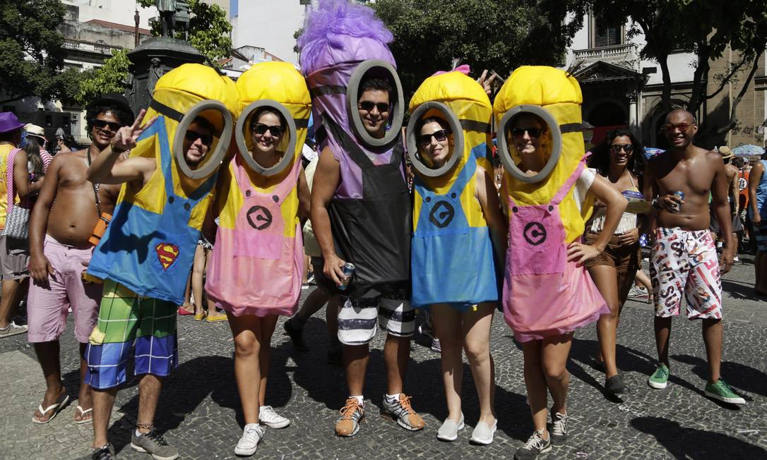 Bloco Brasília Amarela homenageia o grupo Mamonas Assassinas - Jornal O ...