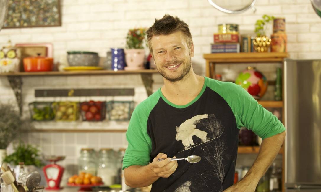 Rodrigo Hilbert comenta polêmica morte de novilho em seu programa ...