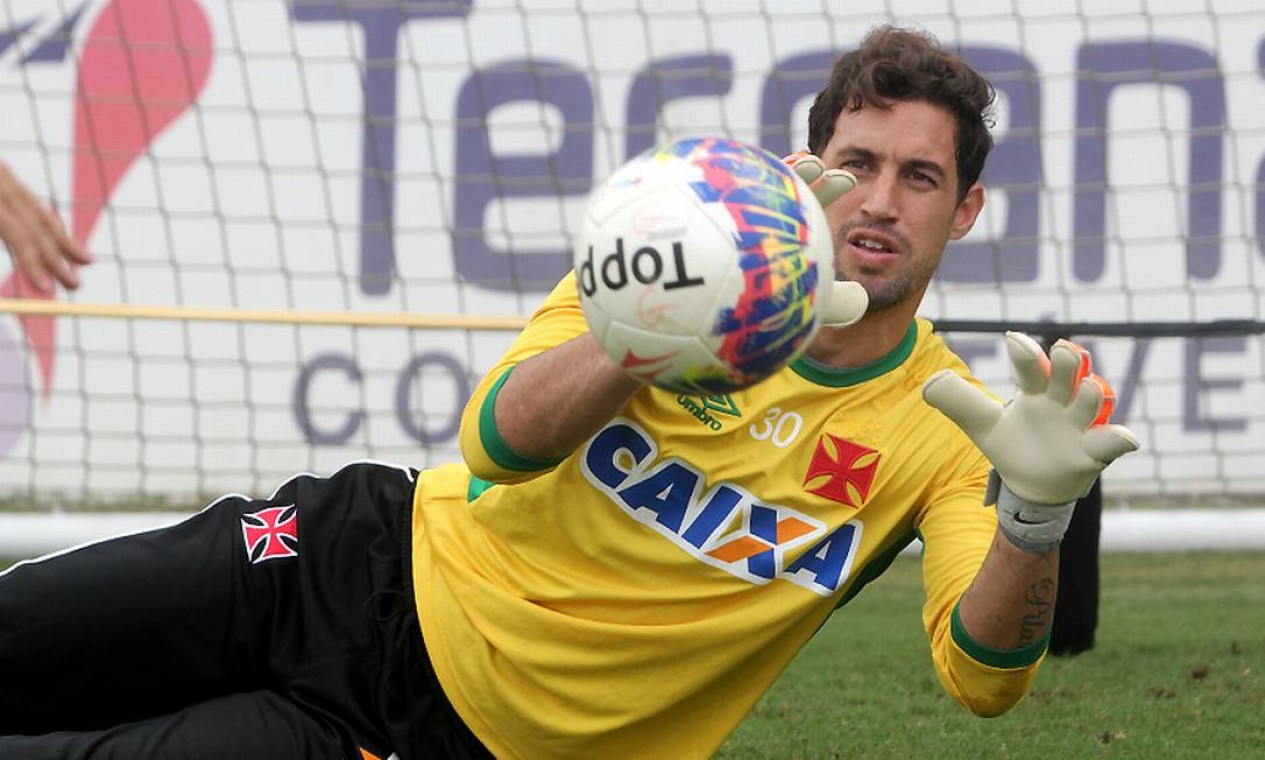 Vasco negocia liberação de Martín Silva com a seleção do Uruguai ...
