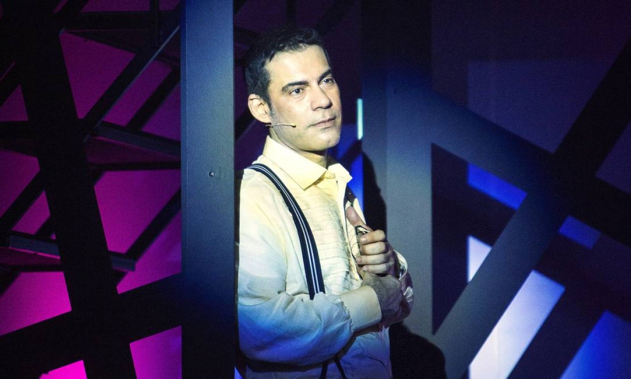 Claudio Botelho se defende após polêmica em musical sobre Chico Buarque ...