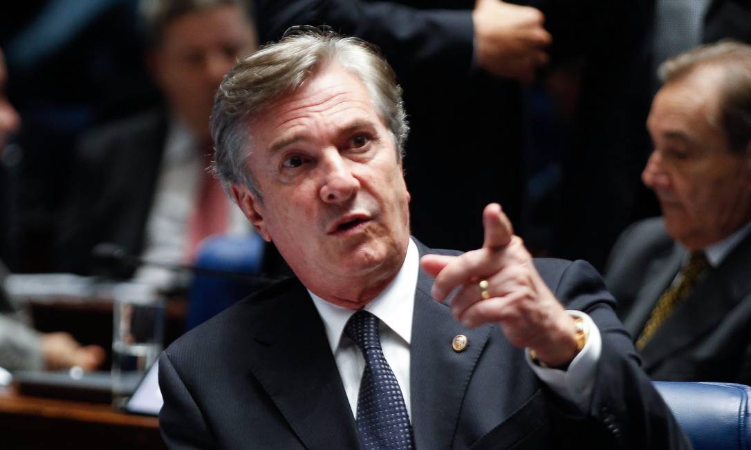 Collor critica Dilma e diz que não fez barganhas em seu impeachment ...