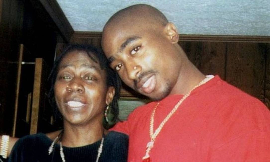 Mãe De Tupac Shakur Afeni Shakur Davis Morre Aos 69 Anos Jornal O Globo
