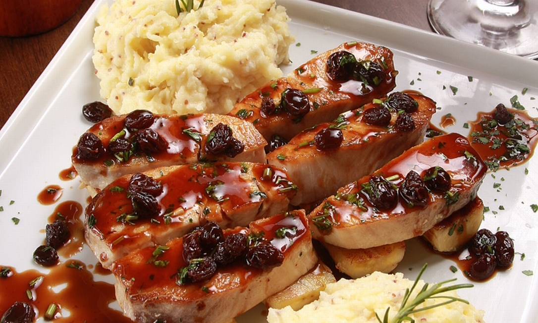 Filé de dourado leva banana e arroz de castanha - Jornal O Globo