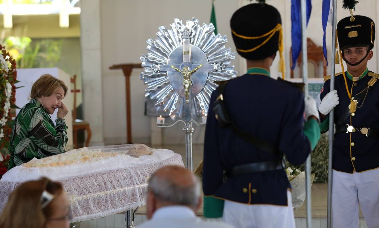 Ex-ministro Jarbas Passarinho é sepultado com honrarias militares ...
